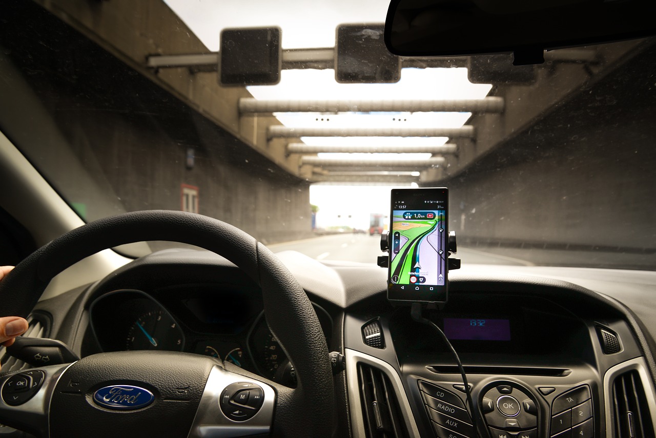 Praktische Gadgets für dein Auto, die dir Geld und Nerven sparen!